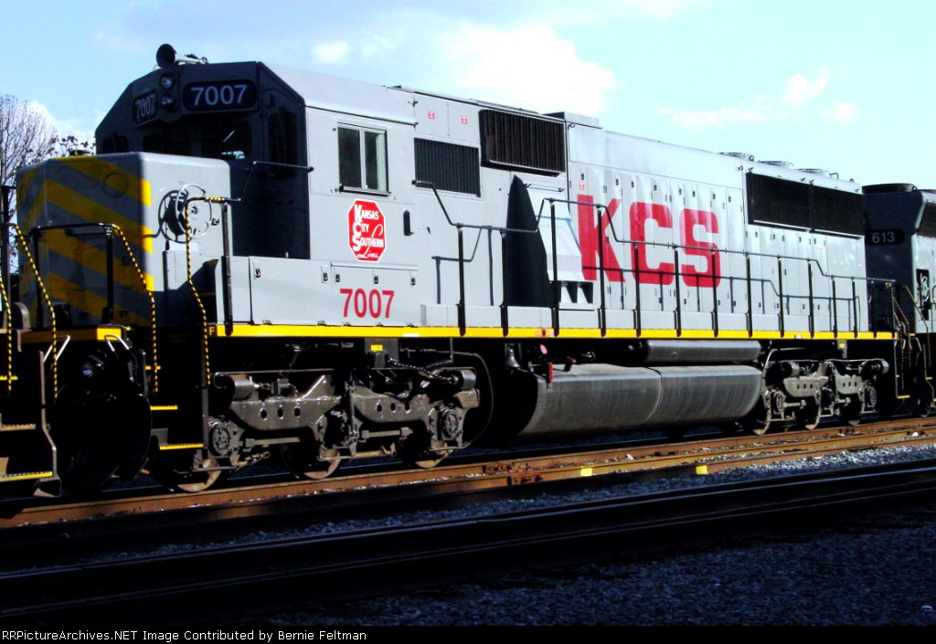 KCS 7007 in CSX W of A Chester Yard